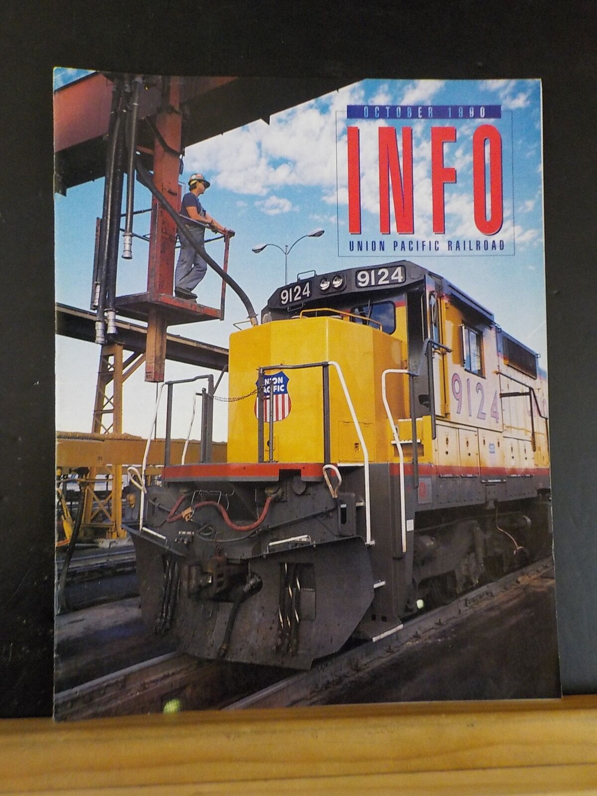 INFO Magazine Union Pacific Railroad 1990 October Employee ...