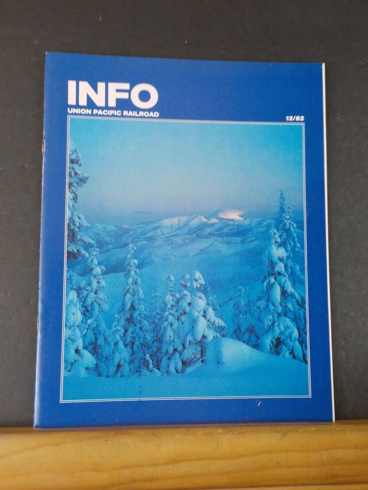 INFO Union Pacific Railroad 1982 December Employee UP General Electric ...