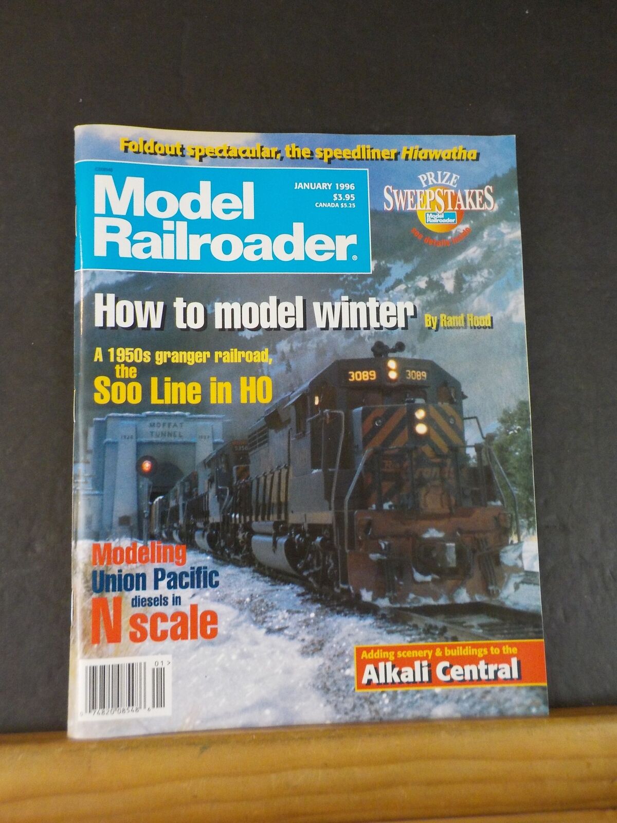 Model Railroader Magazine 1996 January How to model winter UP Diesels ...