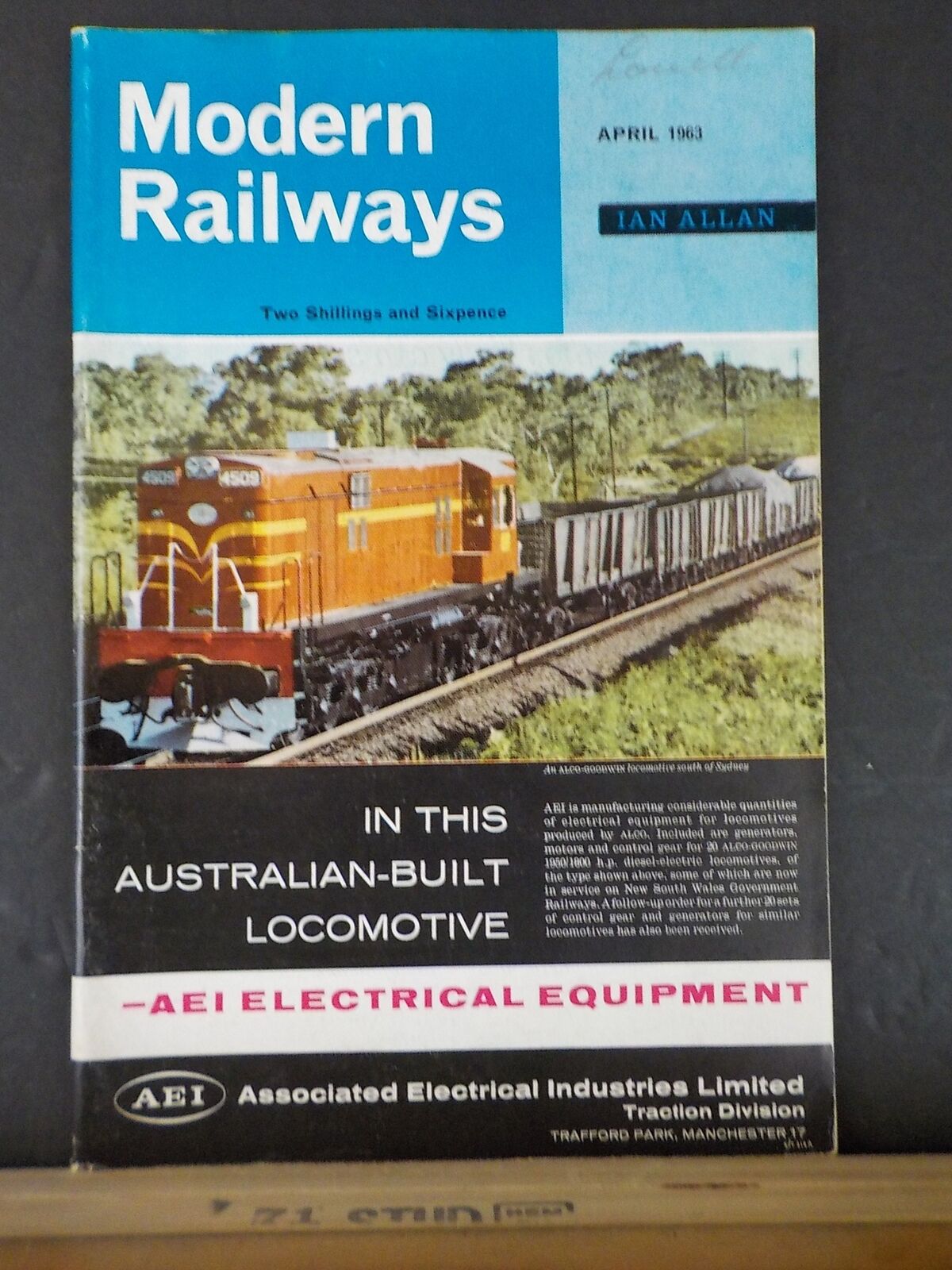 Modern Railways 1963 April The Southern Region And Its Passengers Boil ...