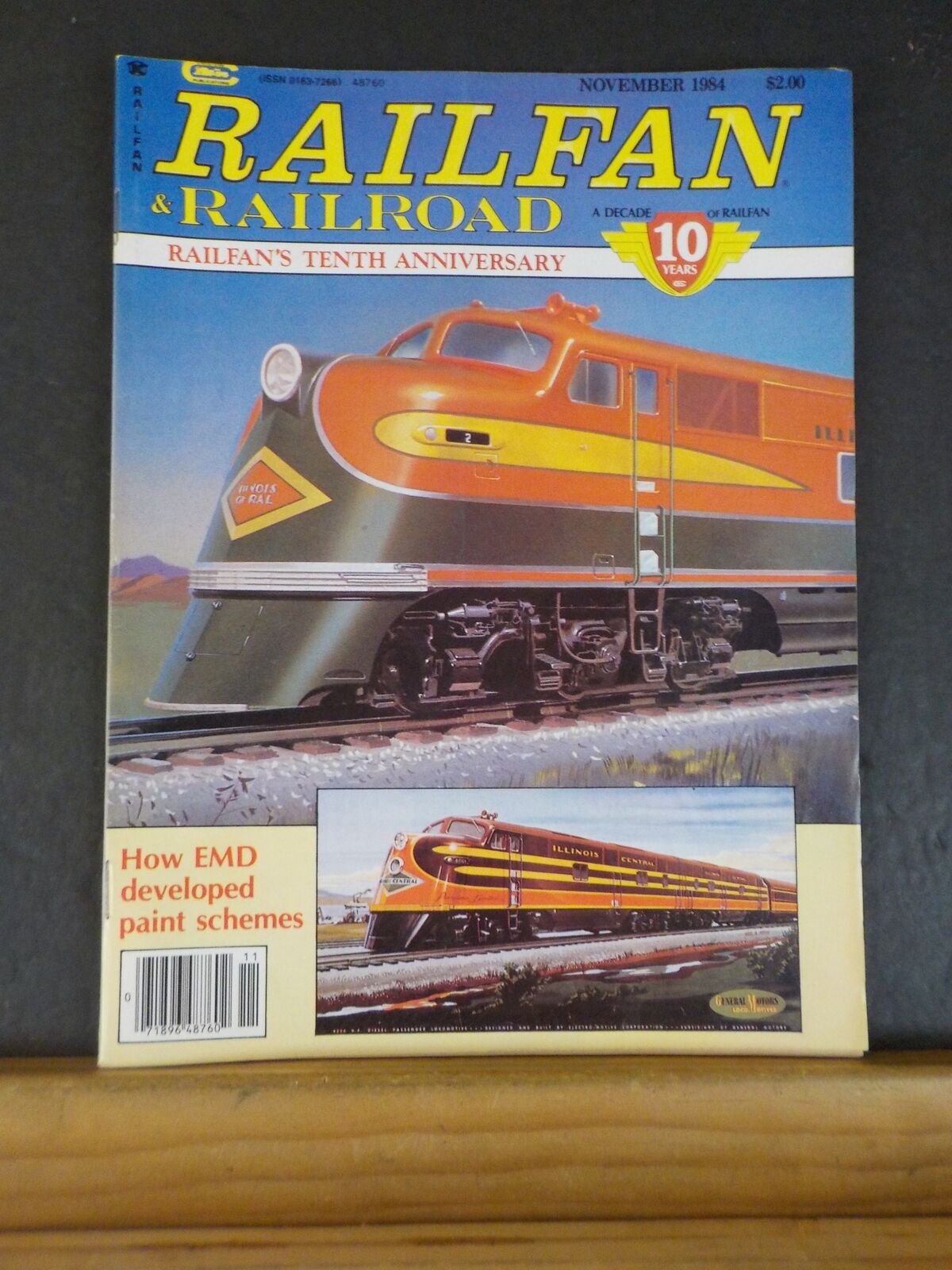 Railfan & Railroad Magazine 1984 November How EMD Developed Paint Sche ...