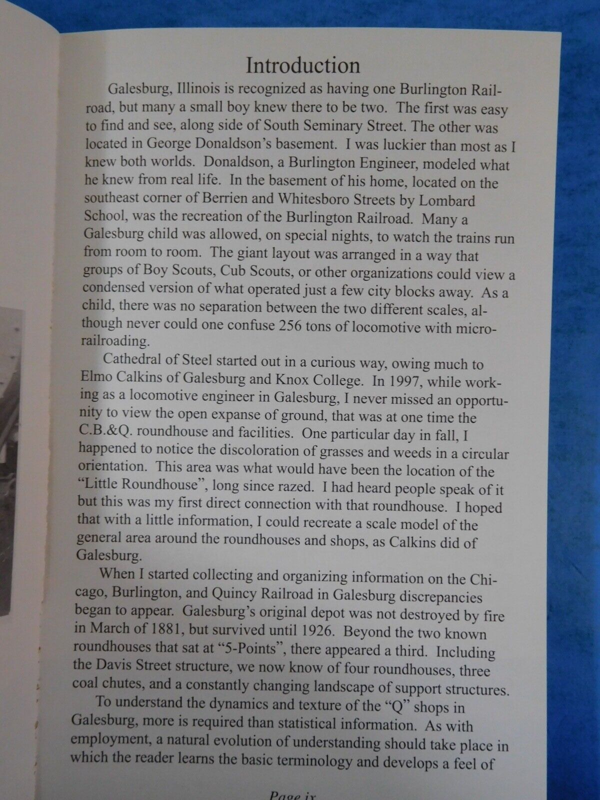 Cathedral of Steel An Intimate Look Inside Galesburg’s Roundhouse Fran ...