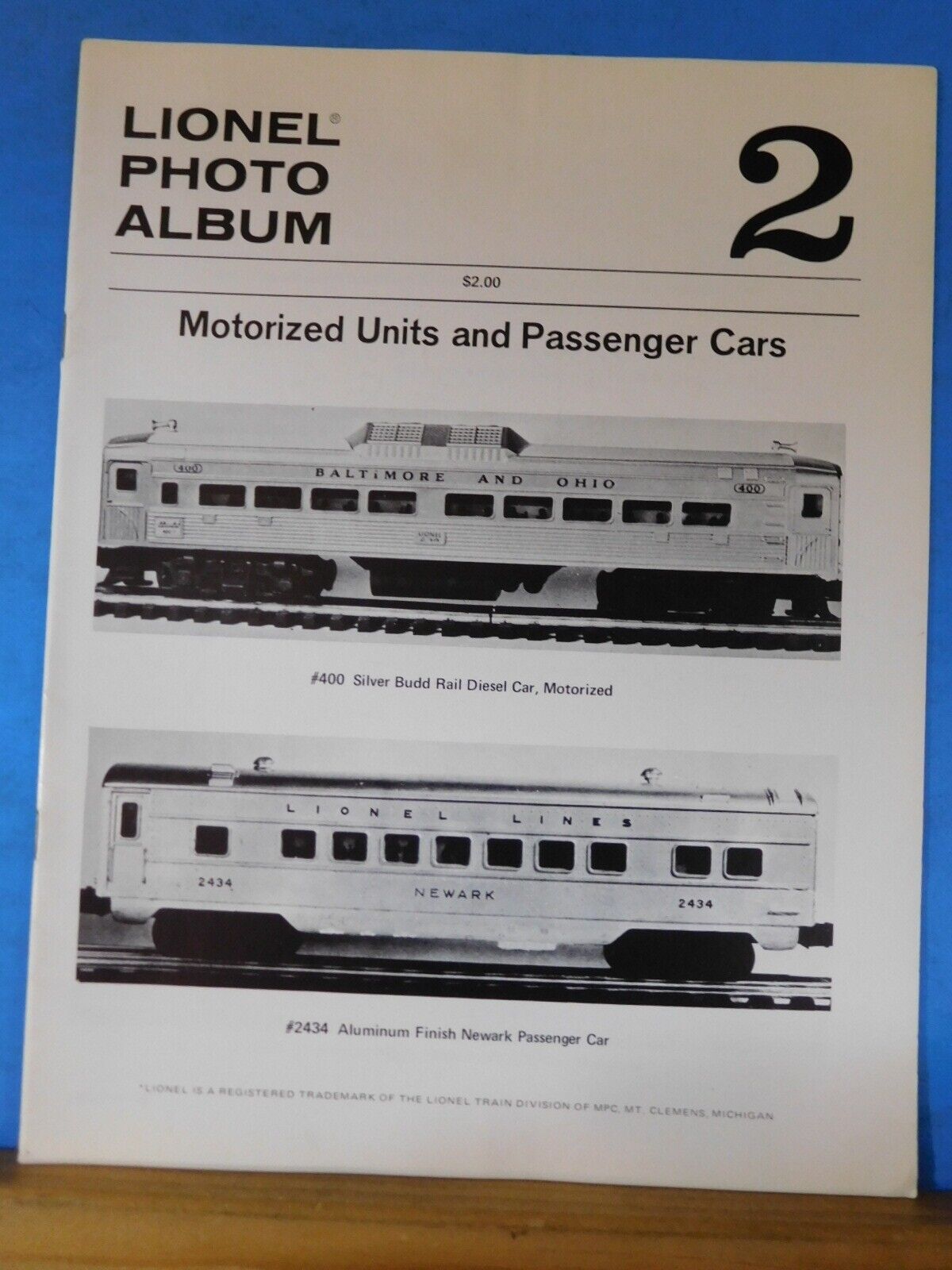 Lionel Photo Album 2 Motorized Units and Passenger Cars – RailroadTreasures