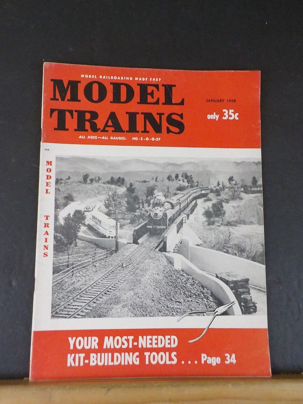 Model Trains 1958 January Scale house Ore cars Varney Hobbyline box ca ...