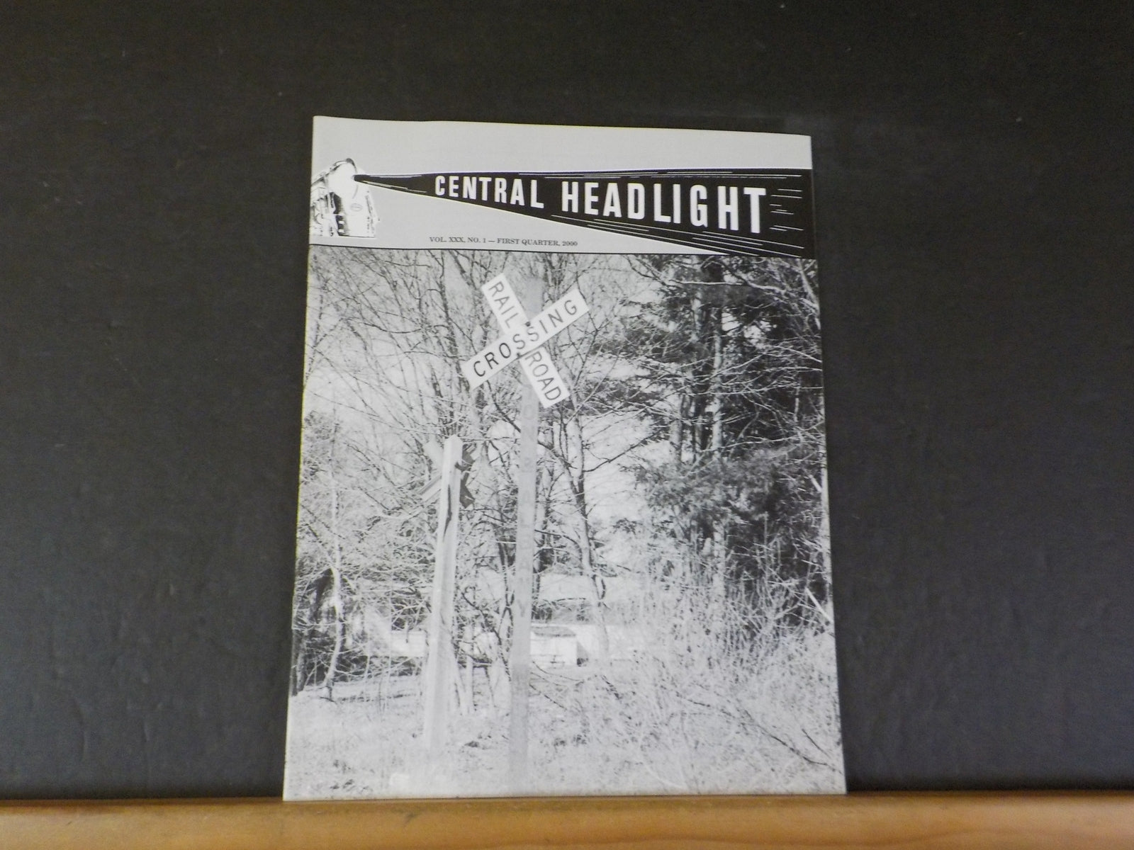 Central Headlight 2000 First Quarter NYC HS Boston & Worcester Railroa ...
