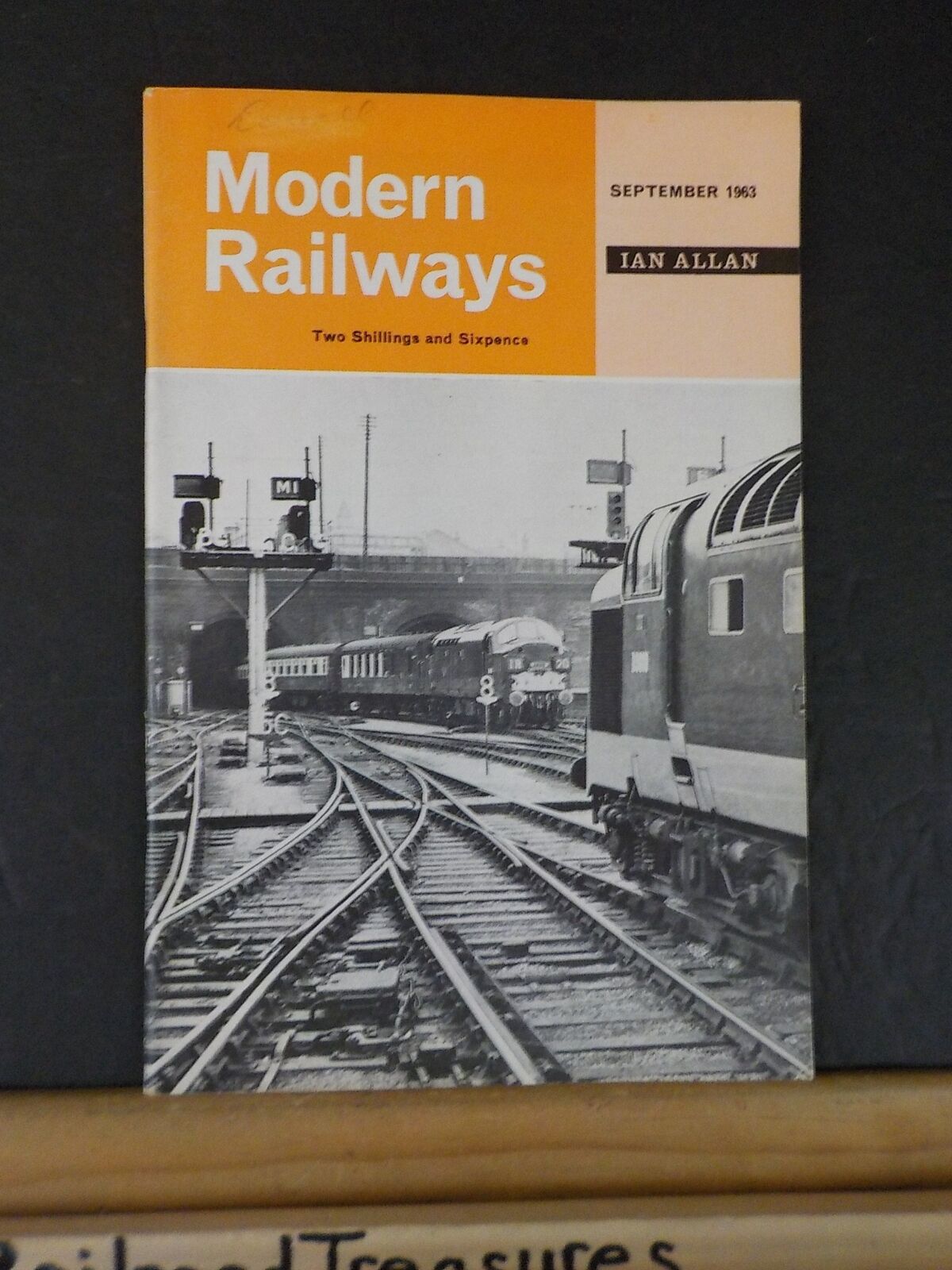 Modern Railways 1963 September The potential of a railway Swiss 28 mil ...