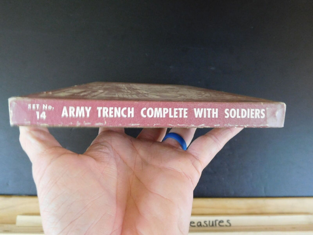 Army Trench Complete with Six Soldiers Built-Rite Toys (8 soldiers) 19 ...