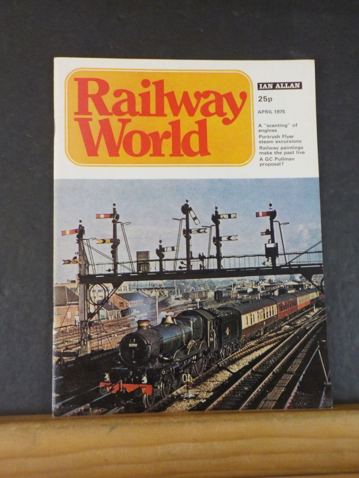 Railway World 1975 April Vol 36 No 420 A scenting of engines Portrush ...