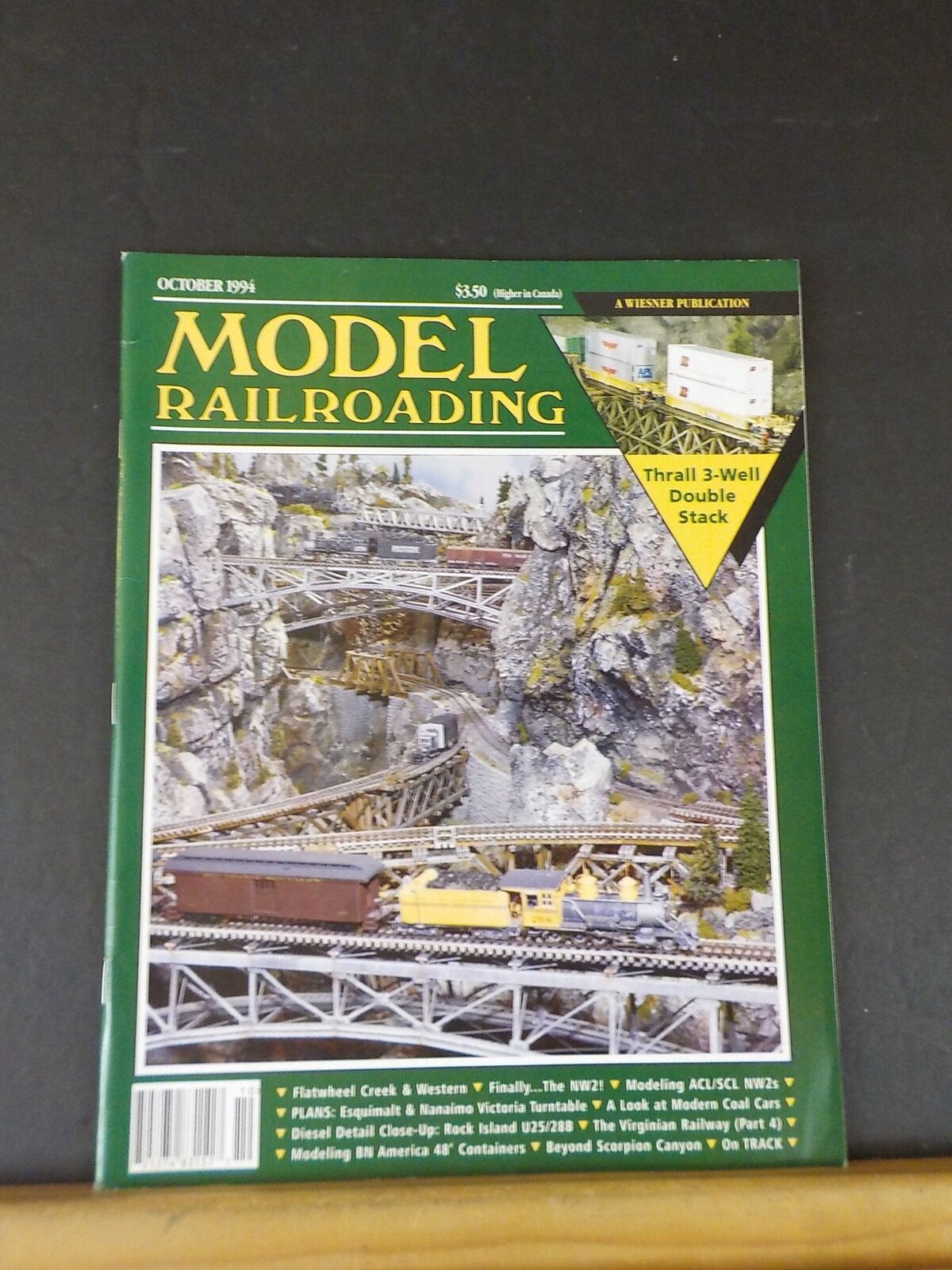 Model Railroading 1994 October Thrall 3 well double stack Turntable pl ...